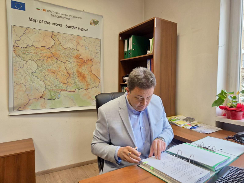 Онлайн вестник Струма - Общество - Кметът Д. Бръчков: Обстановката в ...